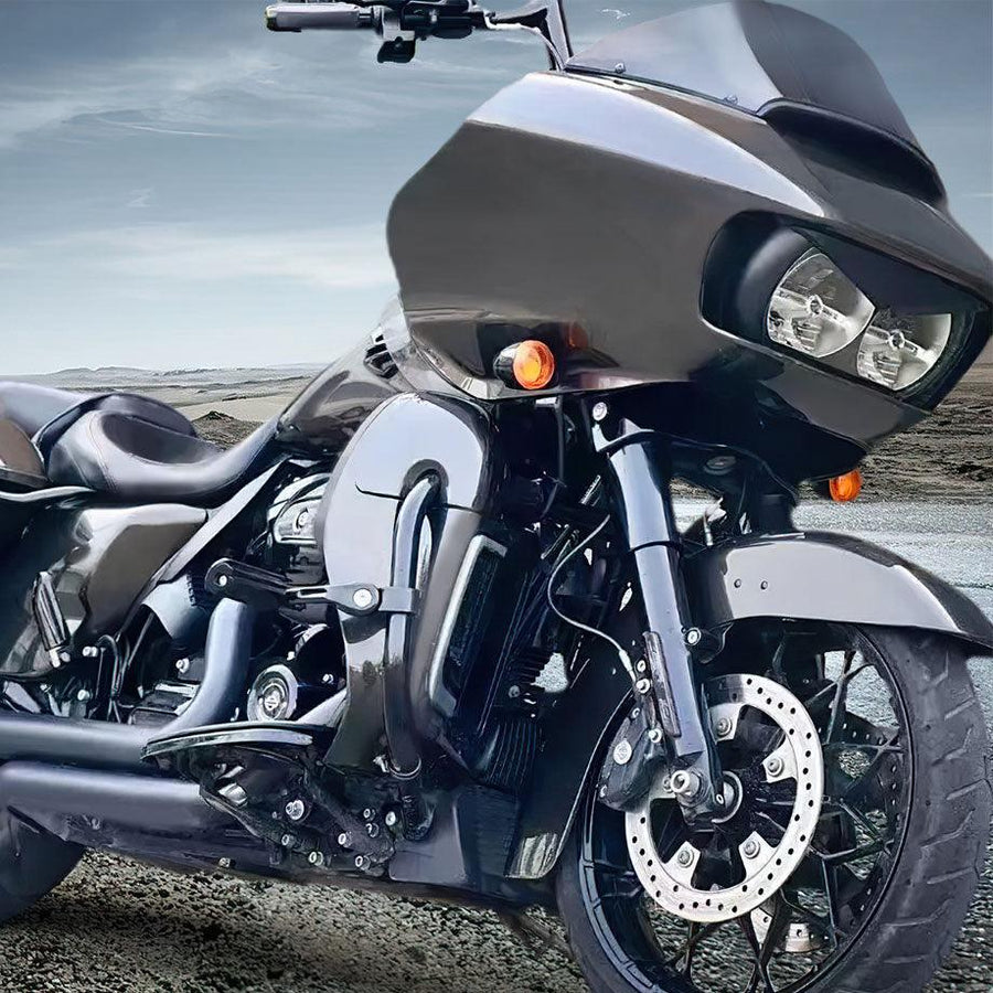 Give Your Bike Wings: how to install batwing fairing | Mocardine